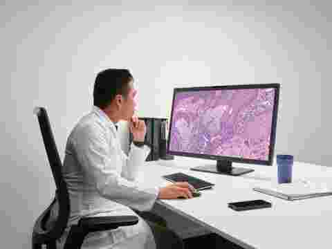 Digital pathology displays - Barco