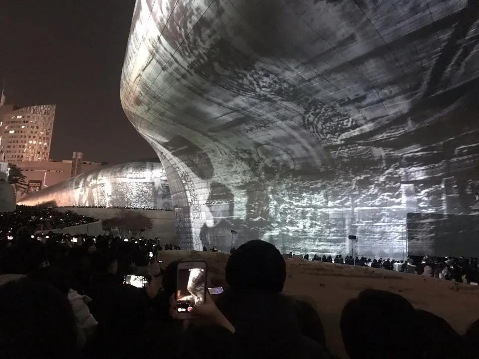 Barco projectors power visual splendor at Seoul Light - Barco