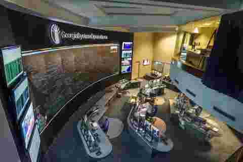 The 5 things to consider when choosing your control room video wall - Barco