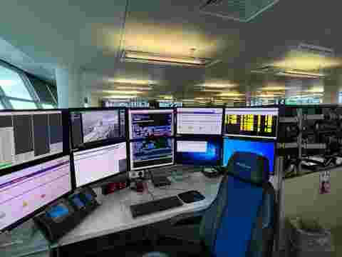 Flexible operator workspace helps to streamline Heathrow operations - Barco