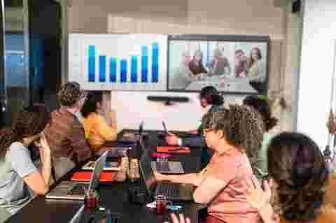 ClickShare flexible conference rooms - Barco