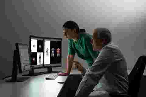 Radiology monitor - Barco