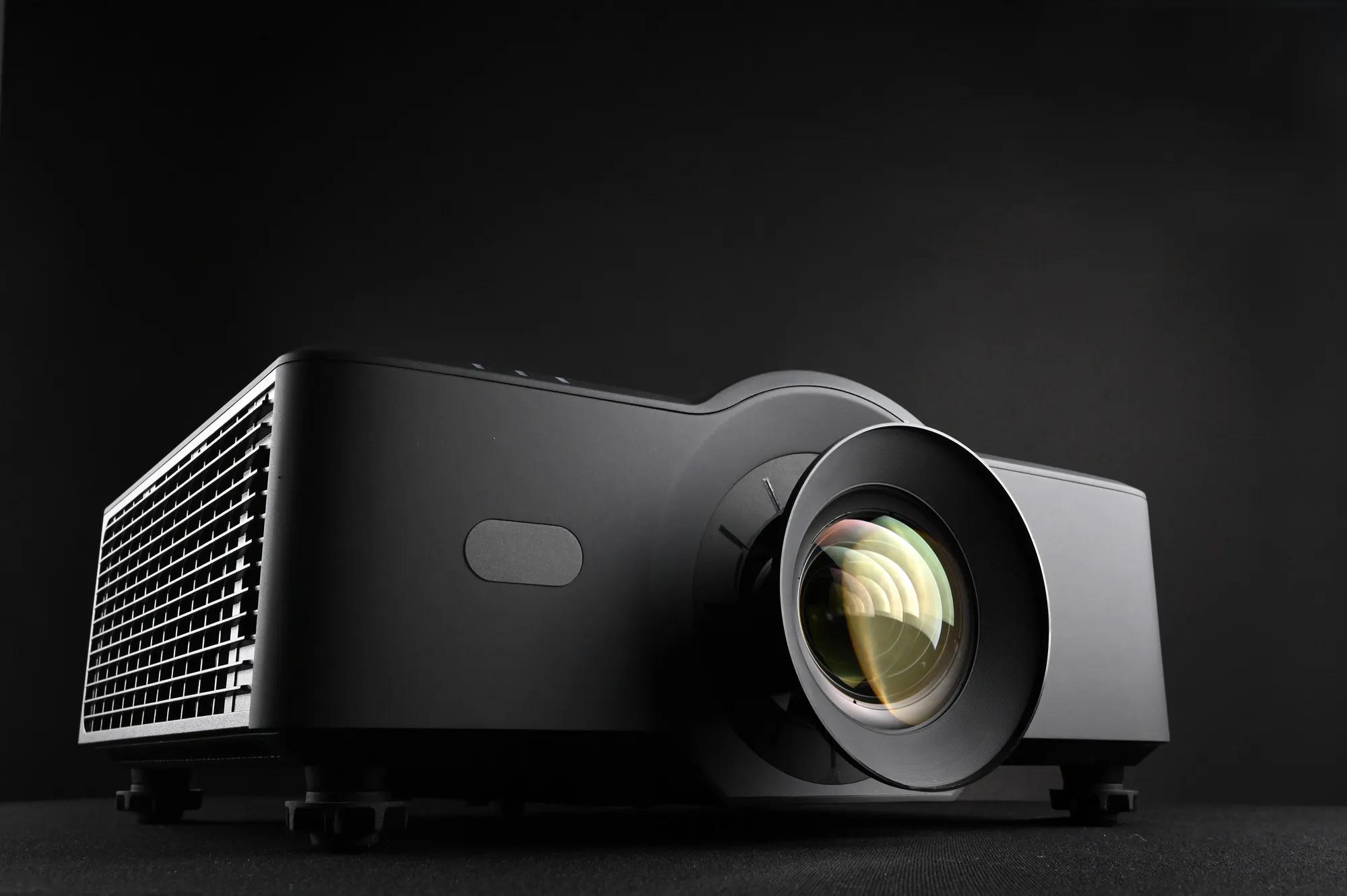 G50 projectors make their debut with GigRent - Barco