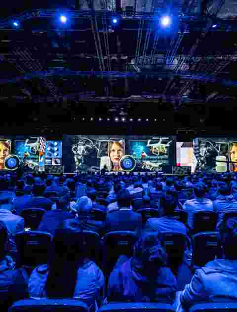 Barco solutions help deliver a spectacular show at Adobe Summit EMEA ...