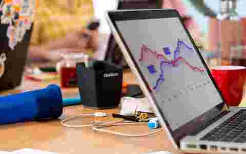 ClickShare C-10 - Wireless conferencing & collaboration - Barco