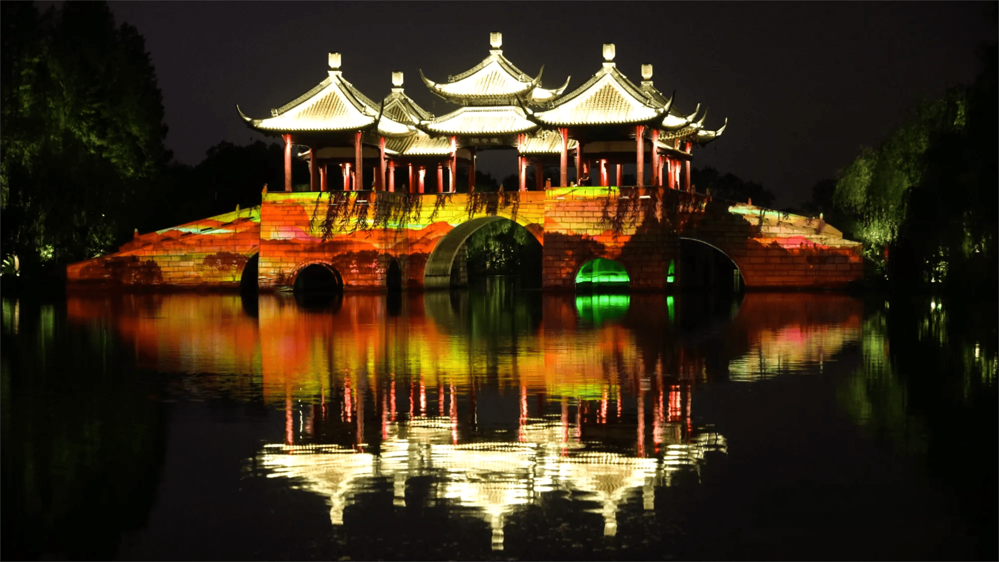 Barco projectors infuse poetic charm into Yangzhou Slender West Lake ...
