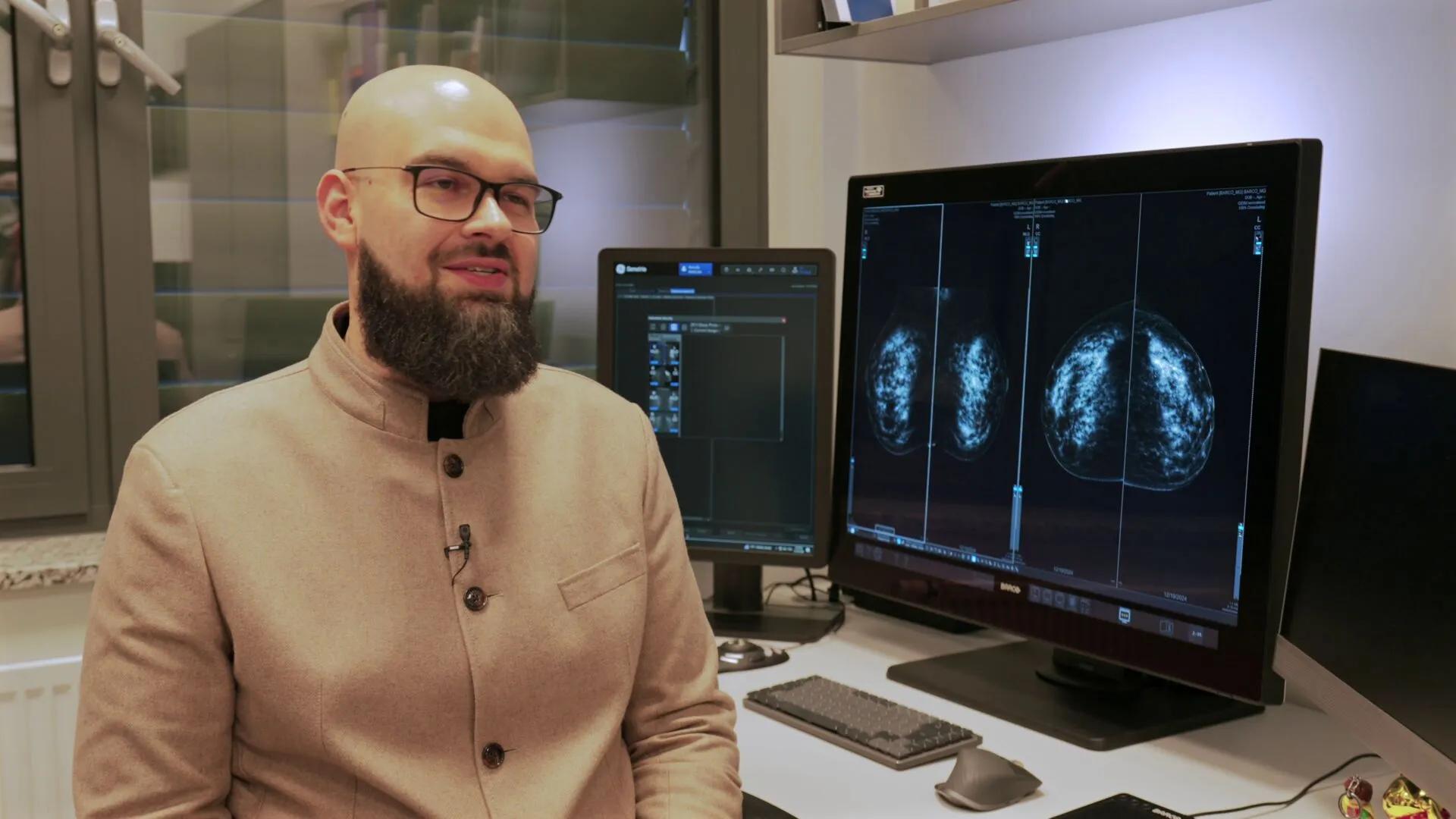 High-resolution Coronis OneLook monitor for breast imaging: first ...