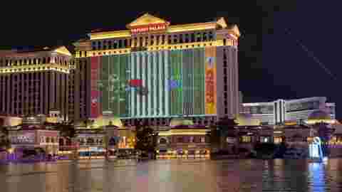 Super Bowl week projection mapping – Las Vegas style - Barco