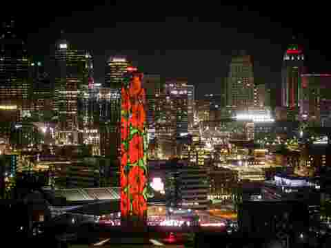 Honoring veterans with moving projection tribute at the National WWI ...