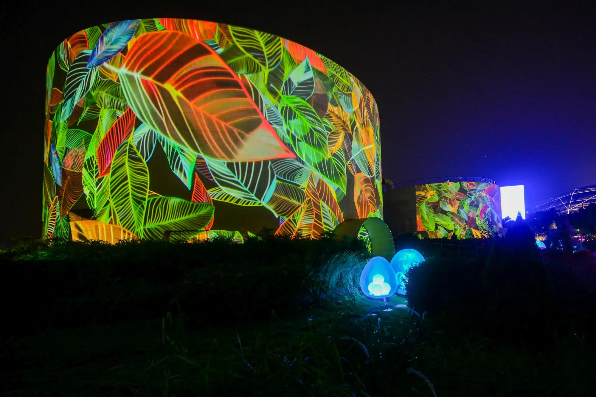 Barco projection lights up the Shanghai skyline for the International Light Festival - Barco