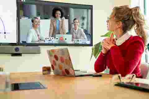 Video bars for wireless conferencing | Barco - Barco